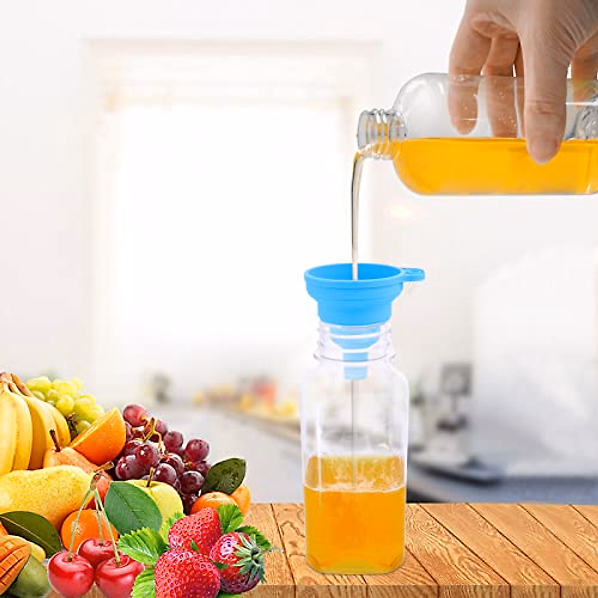 LOVLLE 12 Oz Plastic Bottles with Caps 12Pcs Juice Bottles Clear Reusable Containers Black Lid Plastic Smoothie Bottles Ideal for Juice Milk Homemade Beverages