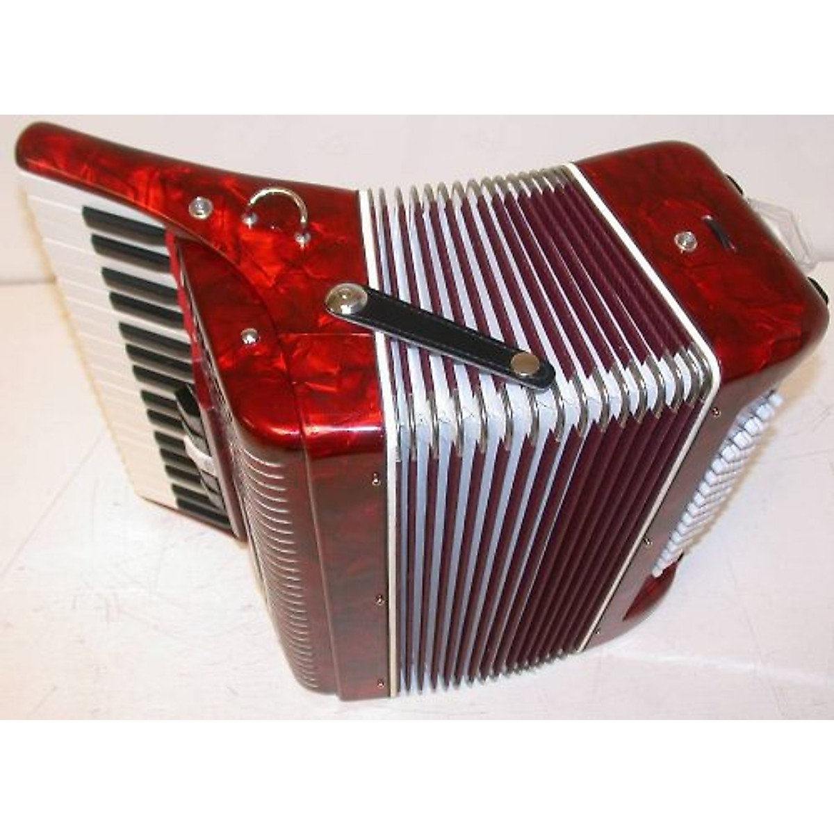 HOHNER 1305-RED Hohnica 72 Bass 34-Key Entry Level Piano Accordion Range G to E