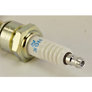 New NGK Standard Spark Plug BPR6ES, 7131 Set of 4 Spark Plugs