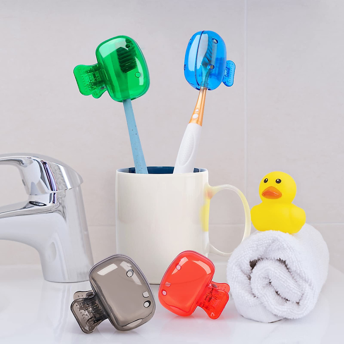 4 Pack Travel Toothbrush Head Covers Toothbrush Protector Cap Brush Pod Case Protective Portable Plastic Clip for Household Travel, Camping, Bathroom, School, Business