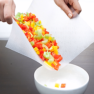 Mind Reader E-Z Board Disposable Plastic Cutting Board, Flexible, 20 sf, Camping, 13.75"L x 3.125"W x 3.75"H, 5 Pack, Clear