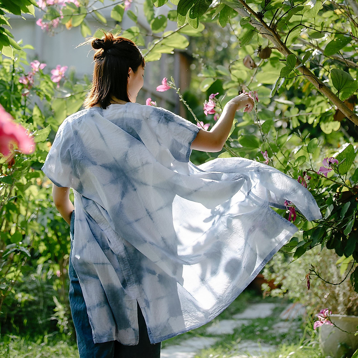 Jacquard Indigo Dye - 8 Oz Pre Reduced Indigo - Create Your Own Shibori Bag, Indigo Macrame, Indigo Dye Pillow, and More - Blue Dye Fabric