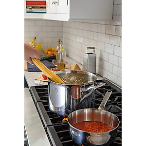 SAVEUR SELECTS Tri-ply Stainless Steel 8-Quart Stock Pot with Lid, Induction-ready, Dishwasher Safe, Voyage Series