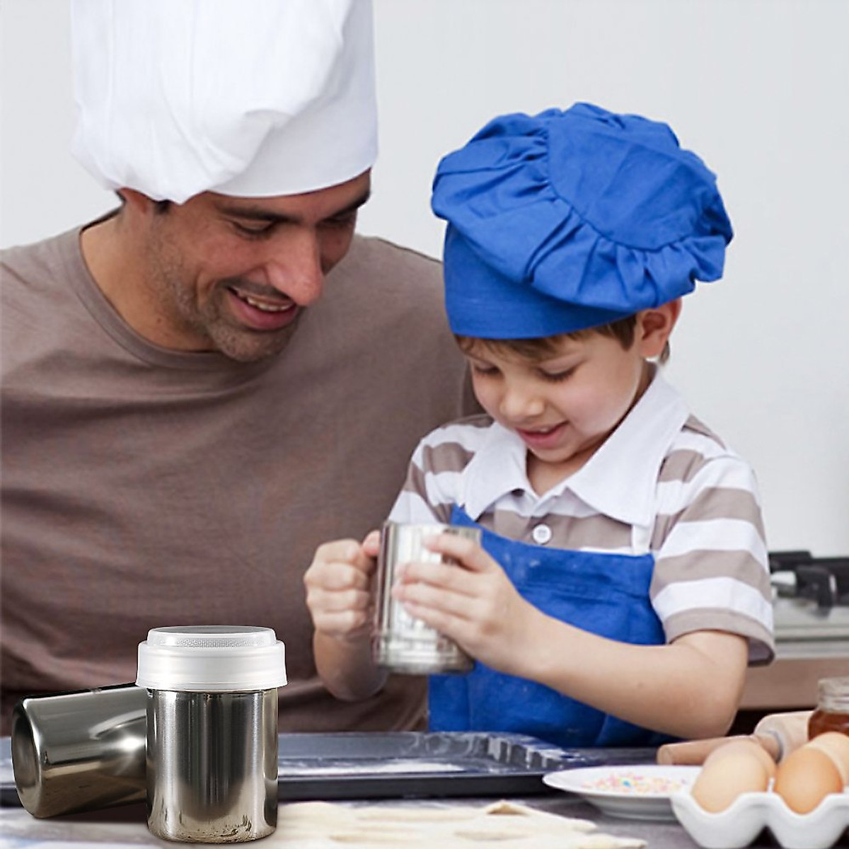 2 Stainless Steel Powder Shakers, SENHAI Mesh Shaker Powder Cans for Coffee Cocoa Cinnamon Powder with Lid, with 16 pcs Printing Molds Stencils