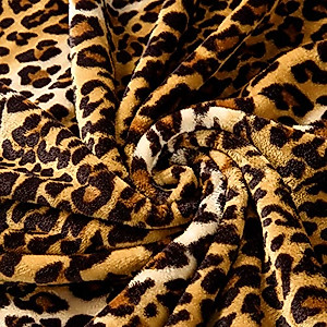 Bnuitland Leopard Print Fleece Flannel Throw (50x40inch) with Storage Pouch, 300 GSM Double Sided Lightweight for Bed Sofa Travel, Super Soft Fuzzy Fluffy Cheetah Print Blanket for Babys and Kids