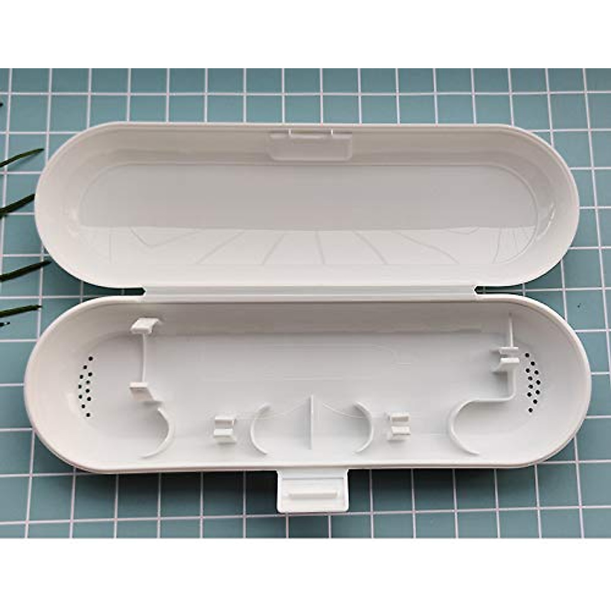 USUNQE Pack of 2 Electric Toothbrush Travel Case, Toothbrush Carrying Container Holder for Oral-B Pro and Other Electric Toothbrush(White & Black)