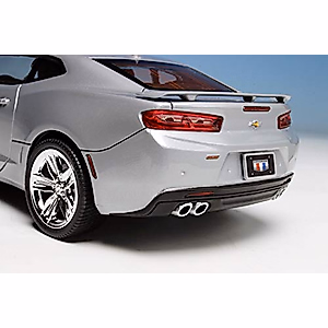 AMT AMT982 1:25 Scale 2016 Chevy Camaro SS Model Kit