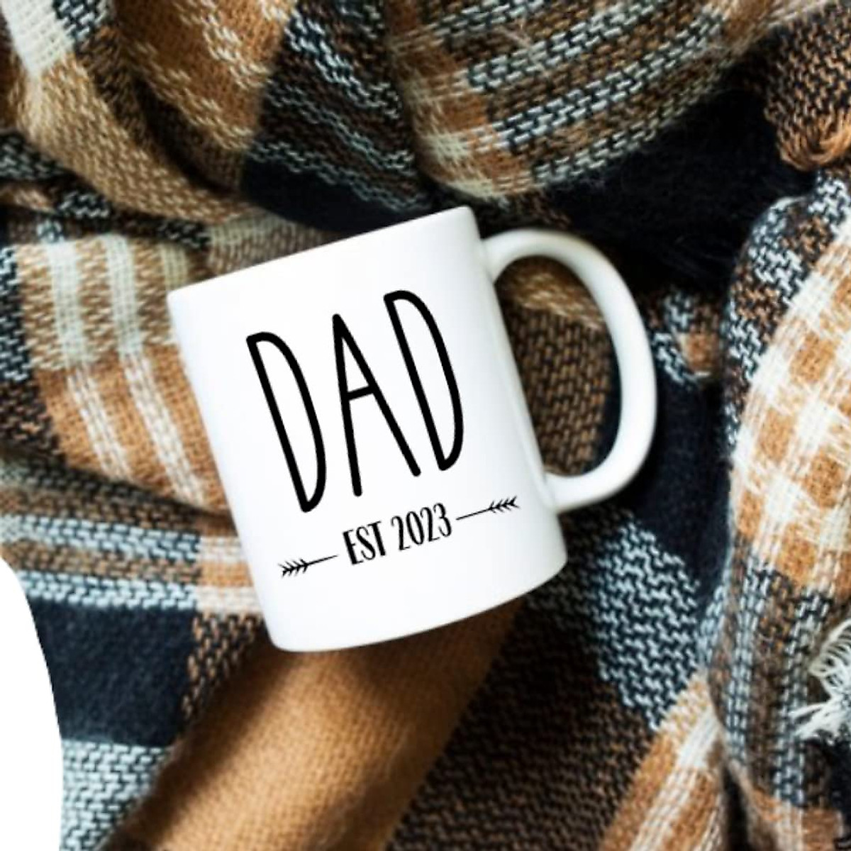 Tipit Drinkware Pregnancy Gift Est 2023 - New Parents Gifts Mommy and Daddy Est. 2023 11 Coffee Mug Gift Set,New to The Crew Romper (3M) - Top Mom and Dad Gift Set for New Parents to Be - Baby Shower