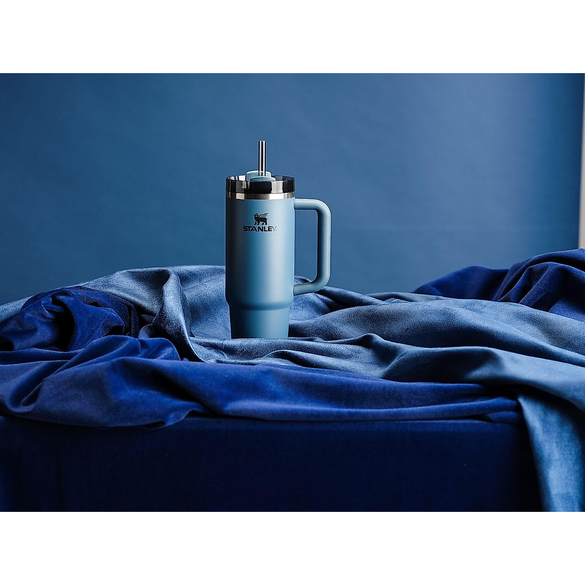 Stanley Quencher H2.0 Tumbler with Handle and Straw 30 oz | Flowstate 3-Position Lid | Cup Holder Compatible for Travel | Insulated Stainless Steel Cup | BPA-Free | Blue Spruce