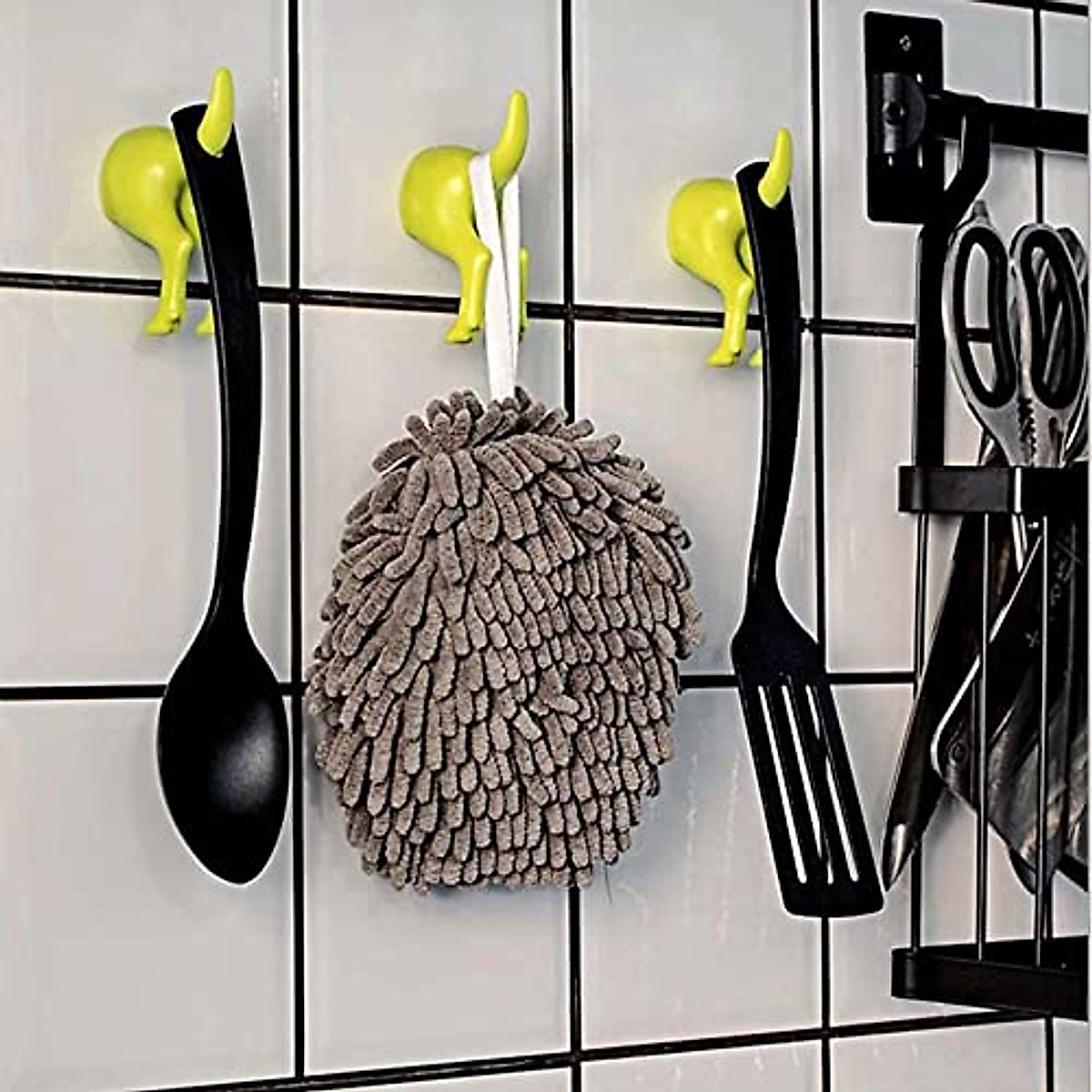 Dog Tail Hooks, Plastic Wall-Mounted Hat Hanger Hooks,Cute Towel Hooks, for Hanging Coats,Bags,Key,Purse,Dog Leash(Black)