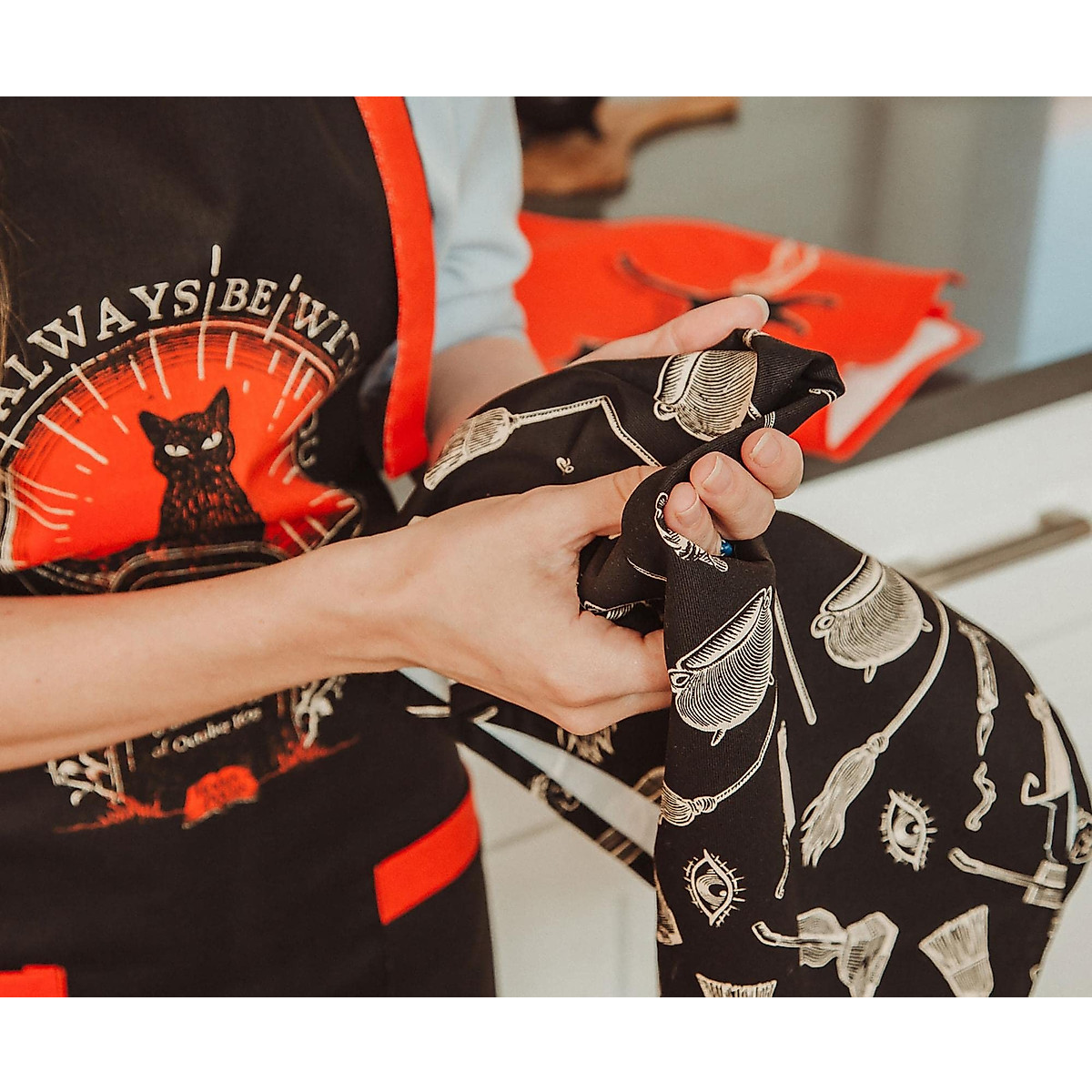 Disney Hocus Pocus Black Kitchen Hand Towels | Set of 2