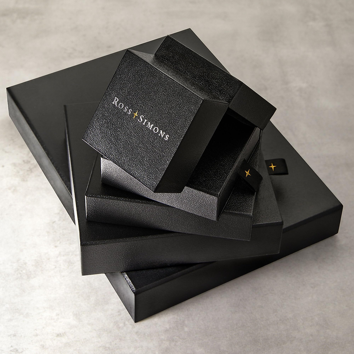 Ross-Simons Black Onyx Scrollwork Ring in 14kt Yellow Gold. Size 8