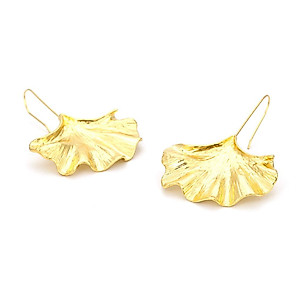 LOK68 Golden Ginkgo Leaf Earrings - Adorable Plant Leaf Dangle Earrings in Shiny Gold