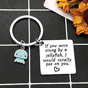 Friendship Keychain Best Friend Keychain True Friend Jewelry Gift Funny Friendship Gift for Teen Girl Boy Women Men Birthday Christmas Graduation Gifts for Best Friends Keyring Sister Gift from Sister