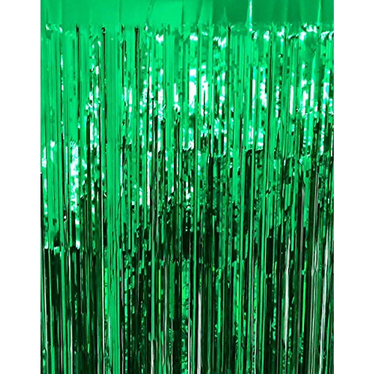 GOER 3.2 ft x 9.8 ft Metallic Tinsel Foil Fringe Curtains Party Photo Backdrop Party Streamers for St. Patrick's Day,Birthday,Graduation,New Year Eve Decorations Christmas Wedding Decor (Green,1 Pack)