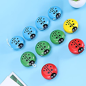 Zerodeko 10pcs Wooden Yoyo Ladybug Shaped Yoyo Balls Animal Party Favors Birthday Gifts for Beginner Kids Children Random Color