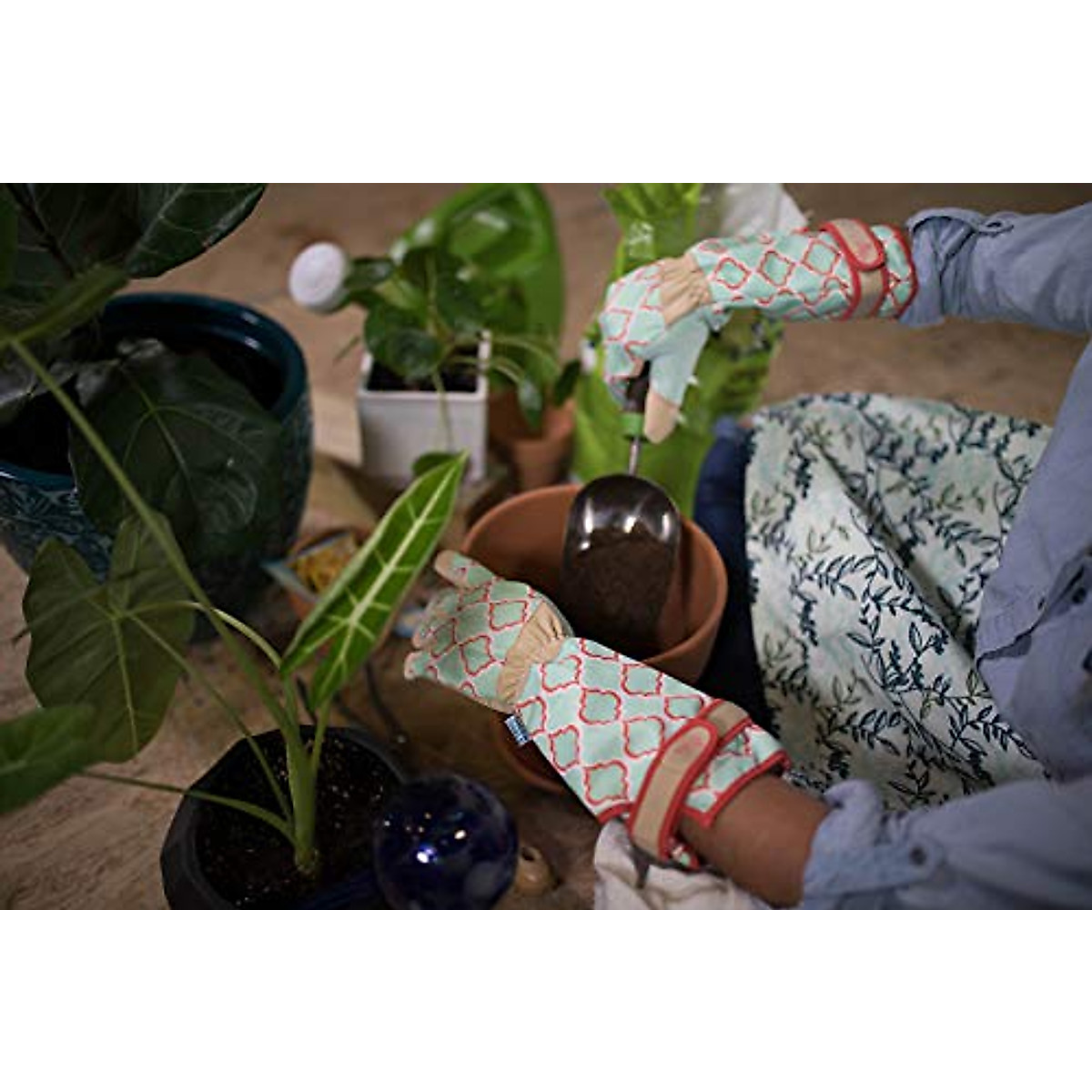 Digz Rose Pruning Vegan Leather Garden Gloves, Long Forearm Protective Cuff with Touchscreen Compatible Finger Tips, Red Geometric Pattern, Medium