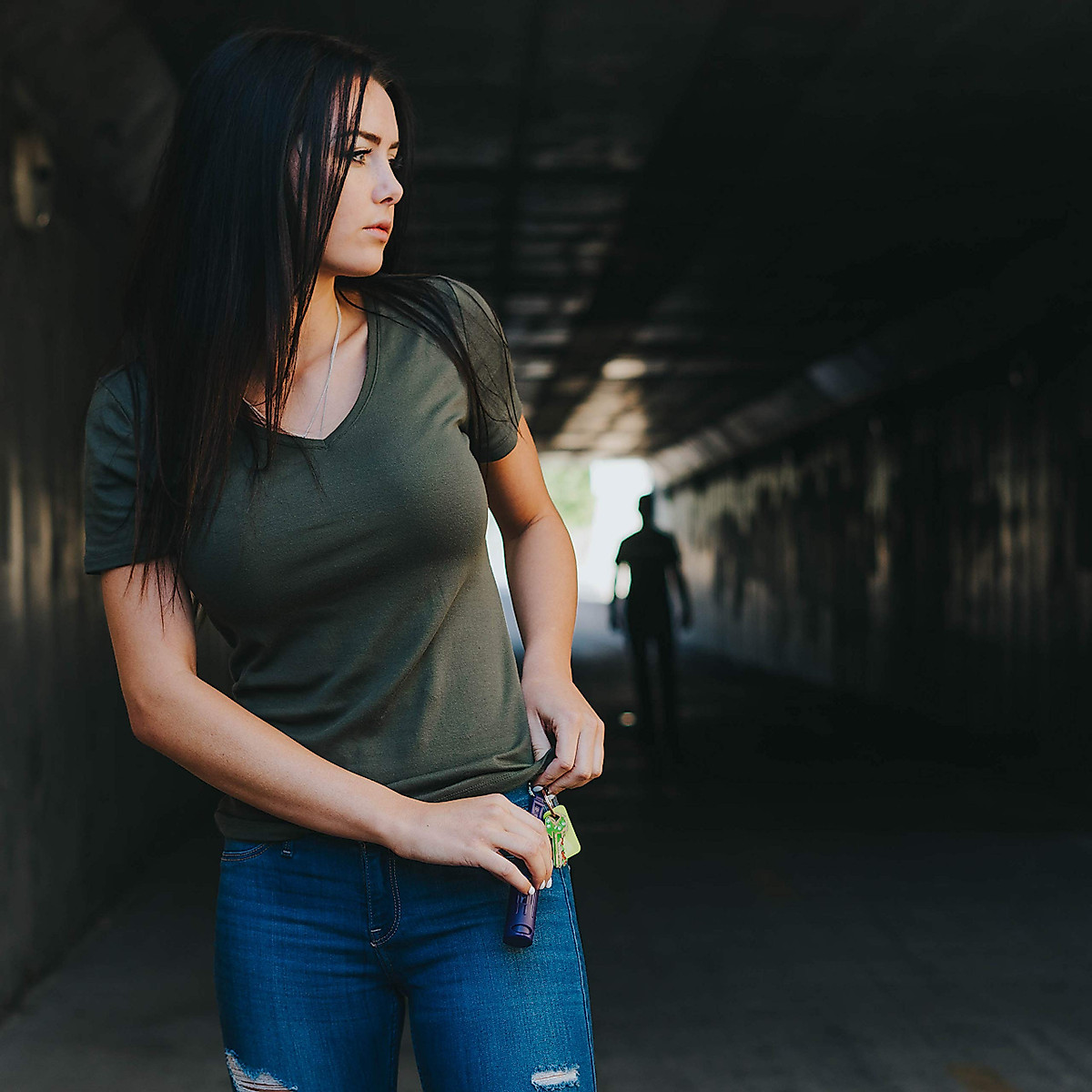 VEXOR Police Strength Pepper Spray, Flip-Top Finger Grip, 20+ Shots, 10-12 Ft. Range w/Key Release (Purple)