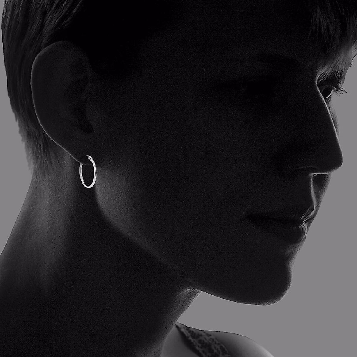 Hoops & Loops 925 Sterling Silver 1.5mm Oval Click-Top Hoop Earrings for Women, 15mm