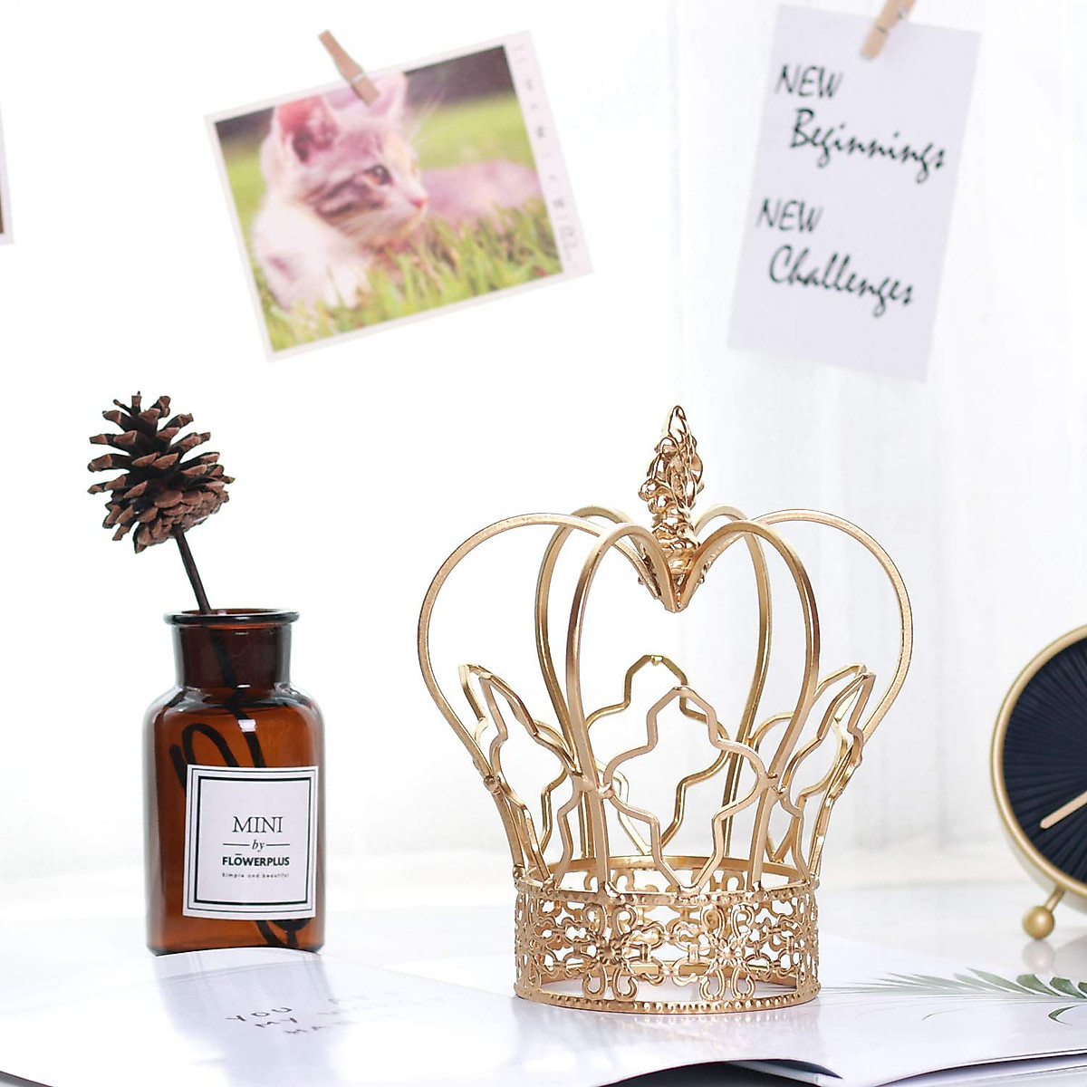 Yamfurvo Royal Metal Desktop Crown Decor, Decorative Centerpiece Crown Sculpture for Wedding, Christmas,Party Table, Baby Shower, Antique Home Decor, Gold