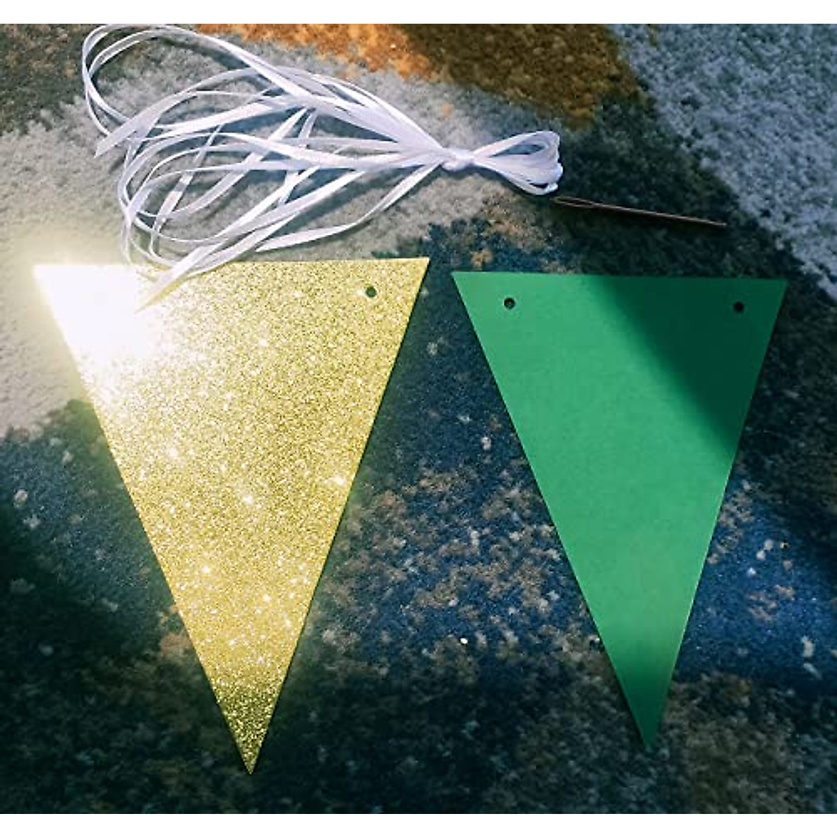 Graduation Party Decorations Green Gold 2023/St. Patrick’s Day Decorations/Birthday Party Decorations Green Gold 2pcs Glitter Gold Green Triangle Banners/Christmas Decorations/Spring Summer Party