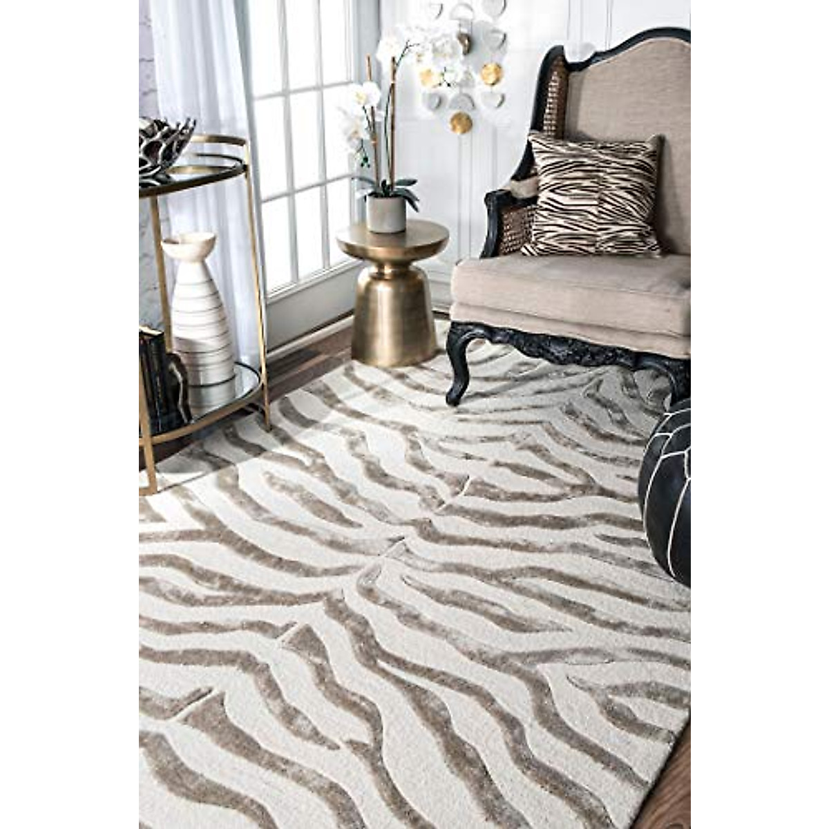 nuLOOM Hand Tufted Plush Zebra Accent Rug, 3x5, Gray