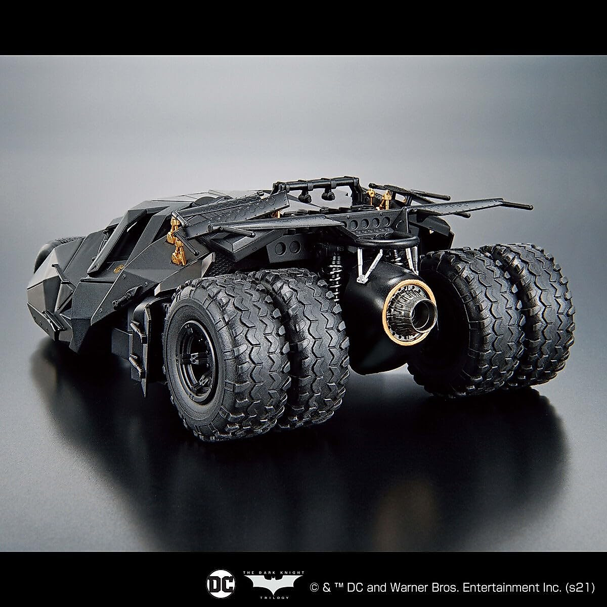 BANDAI SPIRITS DC Comics - Batman 1/35 Batmobile (Batman Begins) - Model Kit