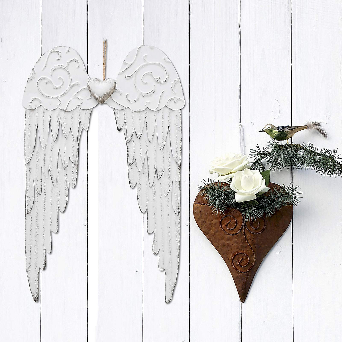 E-view Metal Angel Wings Plaques with Heart - Decorative Angel Wing Sculptures Hanging Wall Art Antique Decor for Home Bedroom (1 Piece)