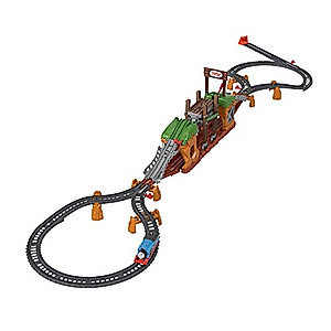 Thomas & Friends Walking Bridge train set, playset with motorized train for preschoolers ages 3 and older
