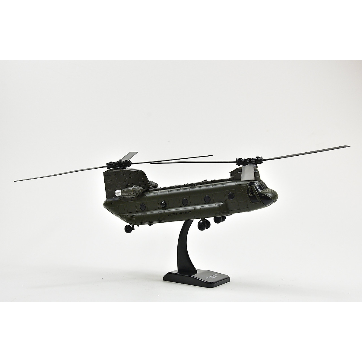 New-Ray 1/60 Boeing CH-47 Chinook