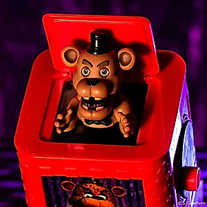Funko Five Nights at Freddy's Scare-in-The-Box Game