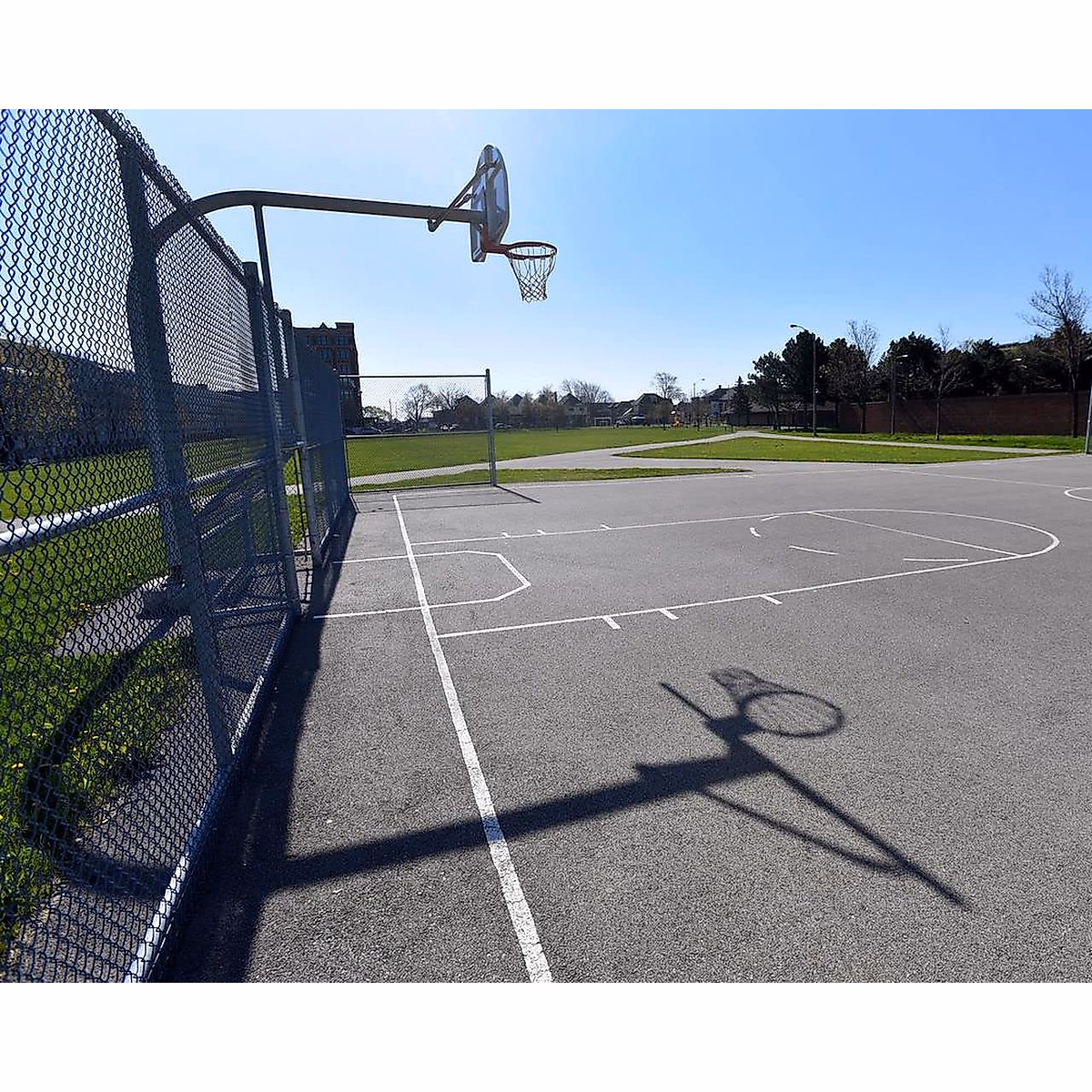 Heavy Duty Basketball Net Replacement, (7.47 oz) Upgrade Professional Basketball Net,All-Weather Anti Whip 21 inches Standard Thick Nets, 12 Loops for Indoor and Outdoor Replacement Net (White)