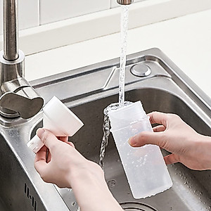 AKOAK 1 Pack 250 ml （8.45 oz） Plastic Extrusion Bottle Pressing Oil Bottle Multi-function Condiment Dispenser Household Kitchen Tomato Salad Jam Bottle (White)