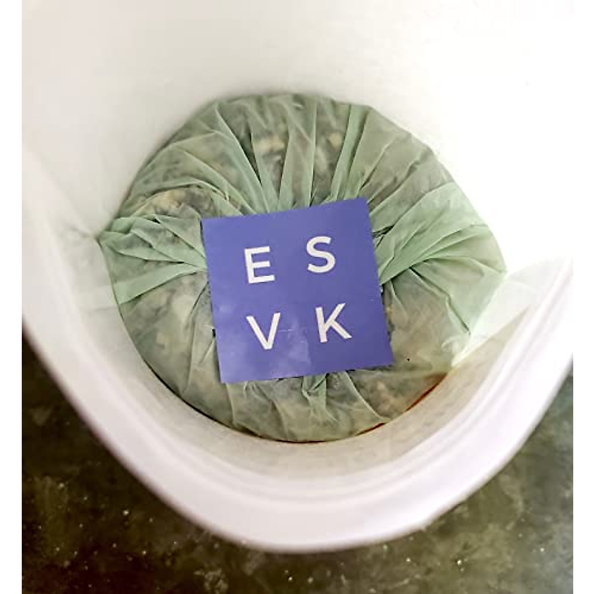 ESVK Natural Flaked Oyster Shell - 4 Pound (Pack of 1) | Calcium Supplement for Chickens, Ducks, and Other Birds| Made in USA (4 lb)