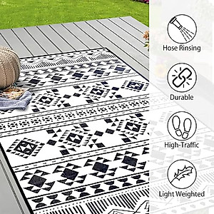 DiiKoo Outdoor Rug Mat for Patio, 6x9ft Waterproof Reversible Plastic Straw Rugs, Camping Carpet Area Mats for RV, Porch, Deck, Backyard, Balcony, Camper, Picnic, Beach, Trailer, Black & White