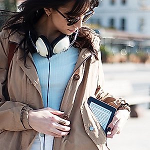 Kindle Paperwhite E-reader (Previous Generation - 2015 release) - White, 6" High-Resolution Display (300 ppi) with Built-in Light, Wi-Fi, Ad-Supported