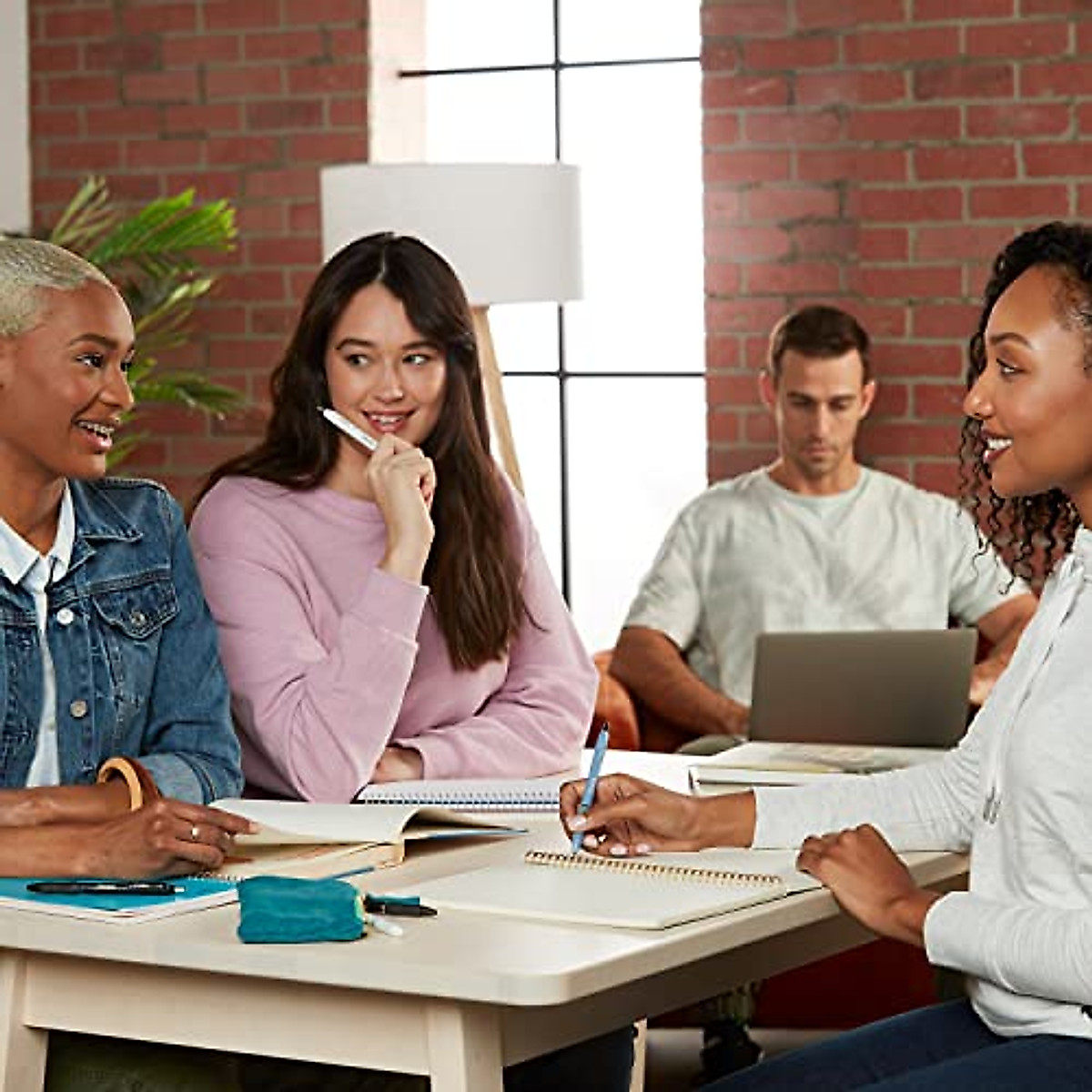 Sharpie S-Gel Gel Pens Medium Point (0.7mm) Frost Blue & White Pearl Barrels Black & Blue Ink 4 Count
