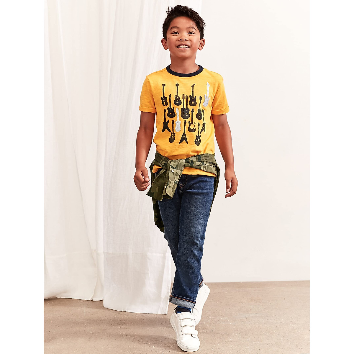 GAP Boys Straight Fit Jeans, Medium Wash, 12 US