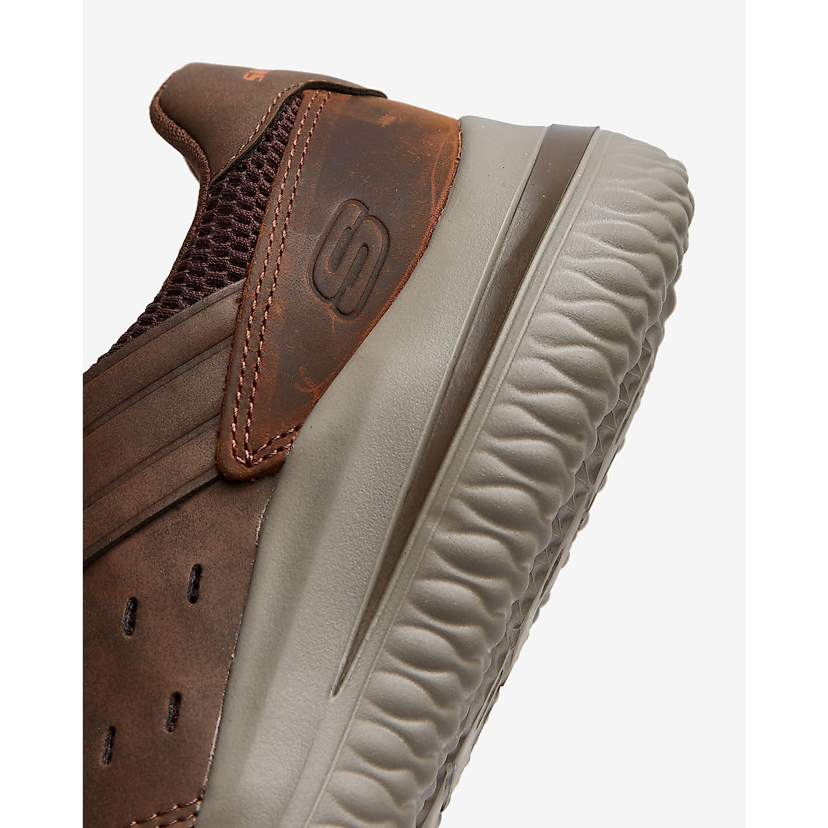 Skechers Men's Delson 3.0-Ezra Leather Bungee Lace Slip On Sneaker, Brown, 10.5