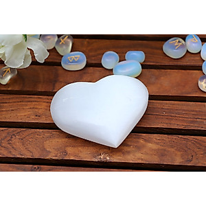 Crocon 50mm Selenite Heart stone Big Heart Shape Puff Stones Set 450+ Carats Pocket Crystal Healing Tumble Collection Palm Worry Stone Balancing Good Luck Charm Meditation Gift Craft Home Decor