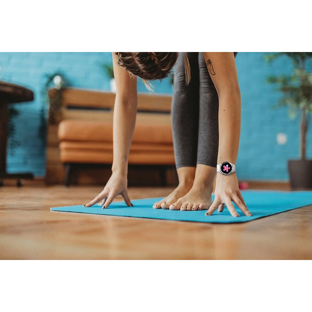 Samsung Electronics Galaxy Watch 4 Classic 42mm Smartwatch (Renewed)