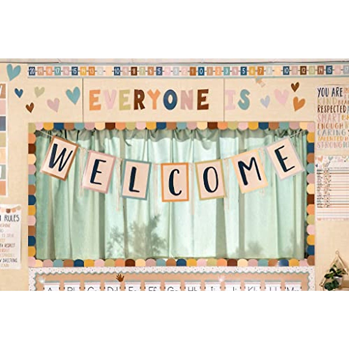 Teacher Created Resources Everyone is Welcome 7" Fun Font Letters