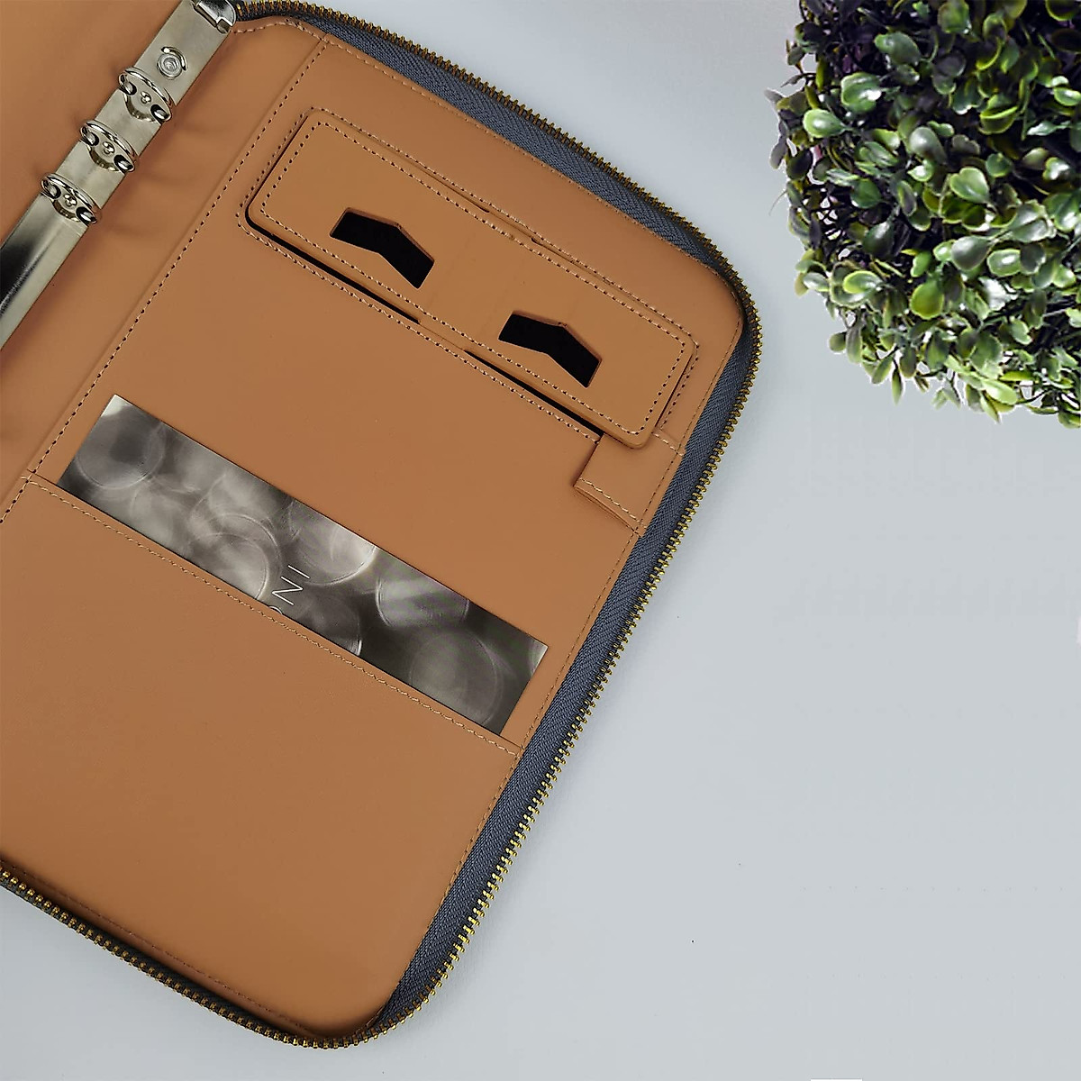 A5 Binder Case PU Leather Portfolio Budget Binder Refillable Notebook Planner Cover with Zipper 6 Rings Money Document Organizer for Business Interview (Green)