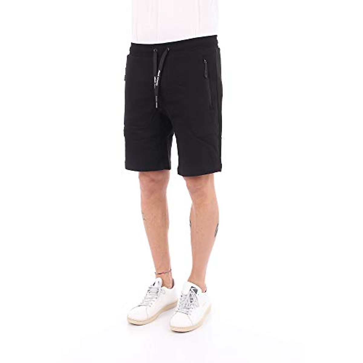A|X ARMANI EXCHANGE Men's Drawstring Bermuda Short with Zip Pockets, Black, XL