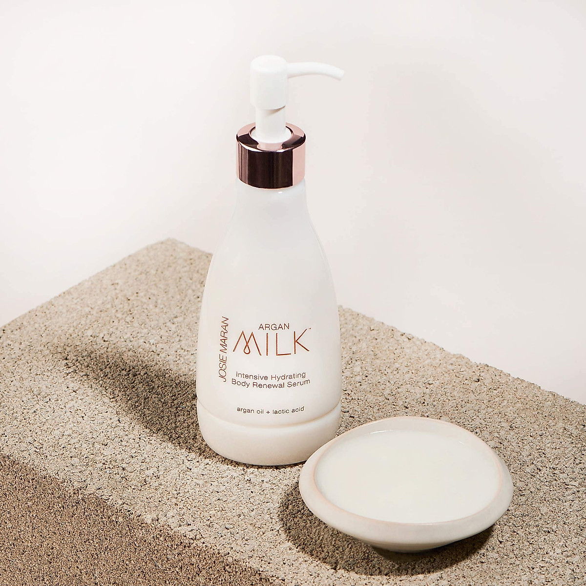 Josie Maran Argan Milk Intensive Hydrating Body Renewal Serum - Deeply Hydrating Anti-Aging Treatment (198 ml/6.7 fl. oz, Unscented)