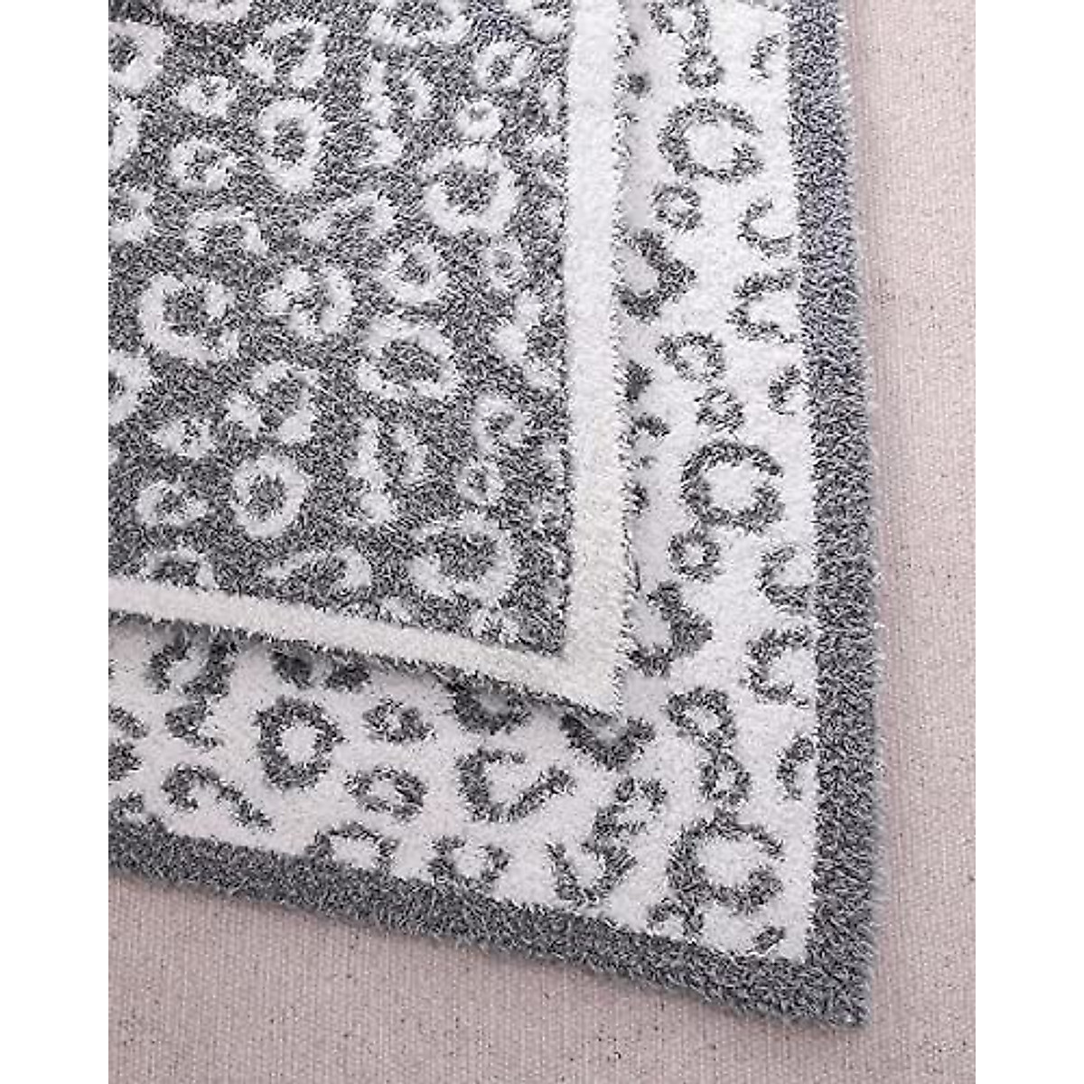 Panku Super Soft Leopard Throw Blanket, Cozy Warm Cheetah Fleece Blankets for Couch and Sofa, Knit Reversiable Luxury Fluffy Blanket Throw Light Grey 50x60 Inches