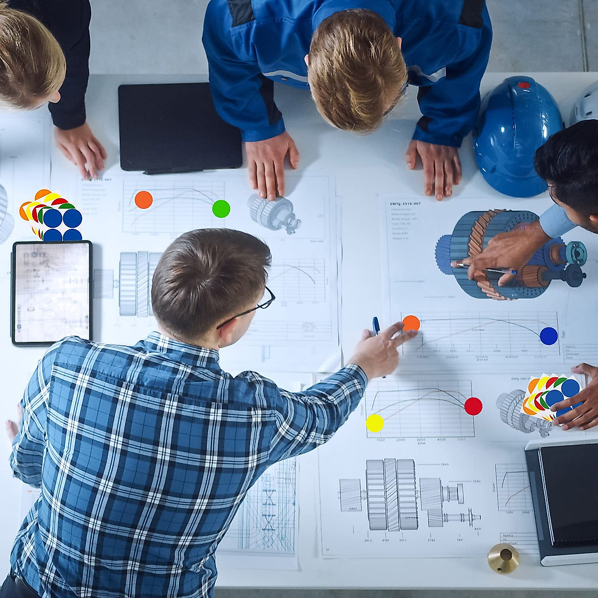 ChromaLabel 1 Inch Round Colored Stickers, Permanent Sticky Dots Color Coding Labels, Ideal Dot Stickers for Arts and Crafts - 1000 Sticker Dots per Roll, Metallic Gold Sticker Labels