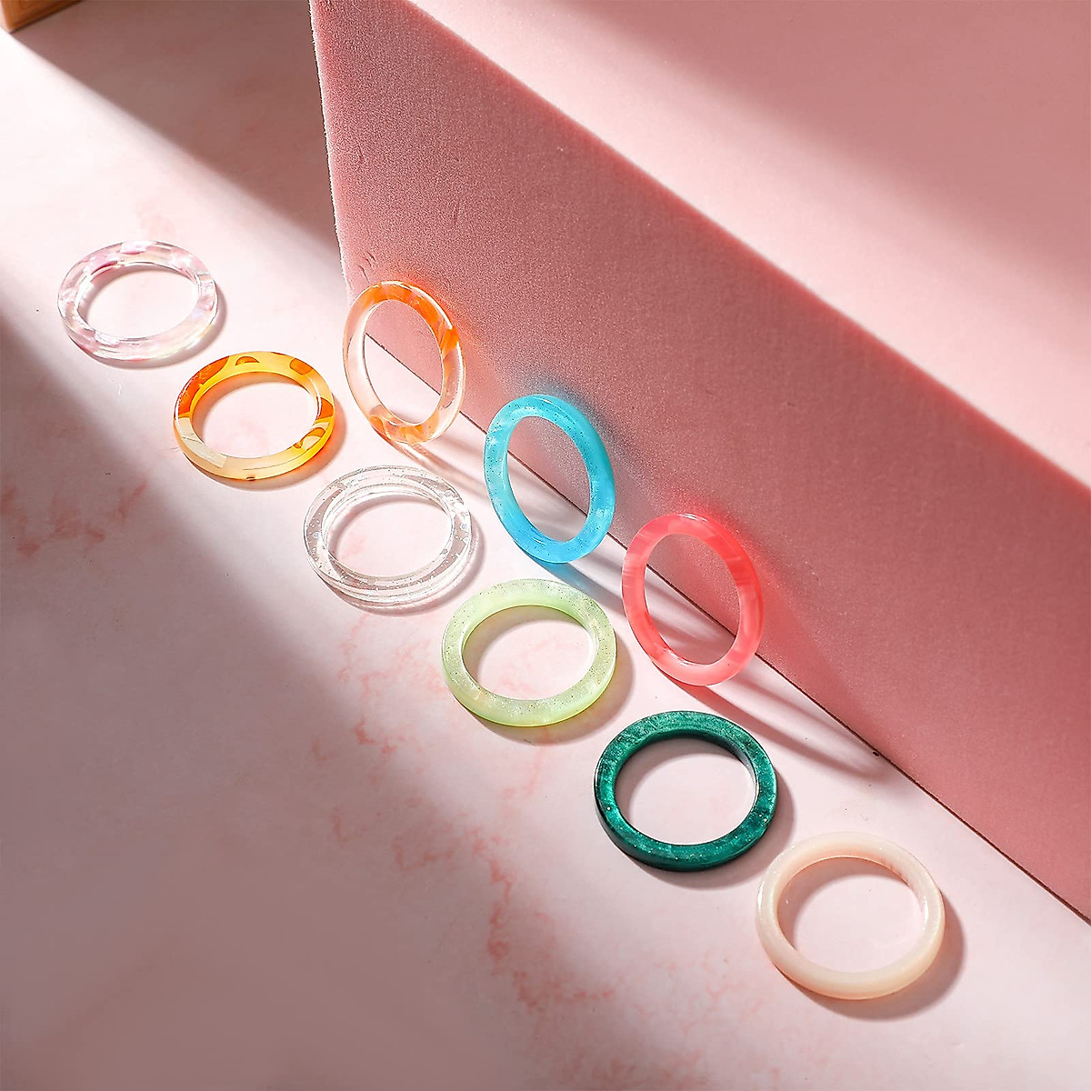 Hicarer 25 Pieces Colorful Resin Rings Set Acrylic Plastic Thin Rings Open Adjustable Band Rings Retro Aesthetic Ring Christmas Valentine's Day Birthday Party Gift for Women