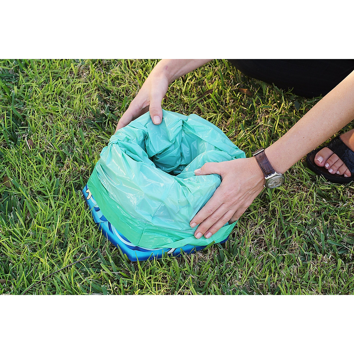 COMFYDO! Travel Potty Foldable Disposable Multiple-Use Potty Training (Ocean Fun) (Blue)