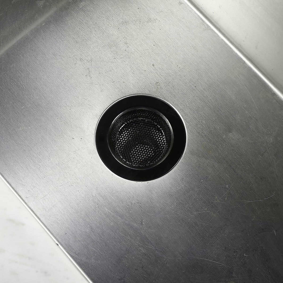 LASSHSWA 2 PCS Matte Black Kitchen Sink Strainer Stainless Steel, Kitchen Sink Drain Strainer, Sink Strainers with Large Wide Rim 4.5" Diameter for Kitchen Sinks (NO Bump - Avoid Paint Peeling)